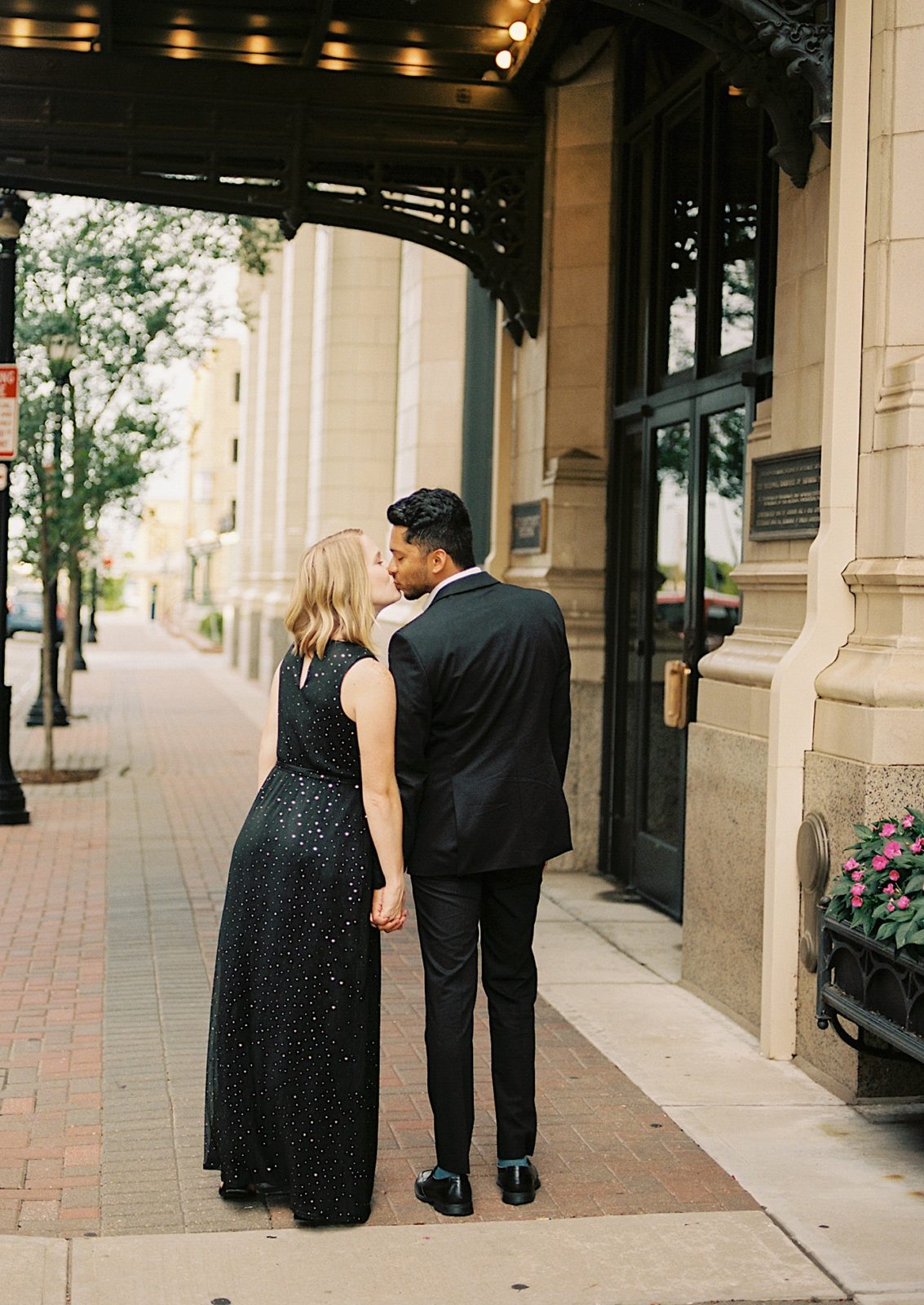 Downtown Tulsa Engagement Photos - carsyncraytor.com